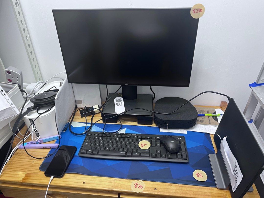 Monitor, keyboard, mouse and pad, Computers & Tech, Parts & Accessories ...