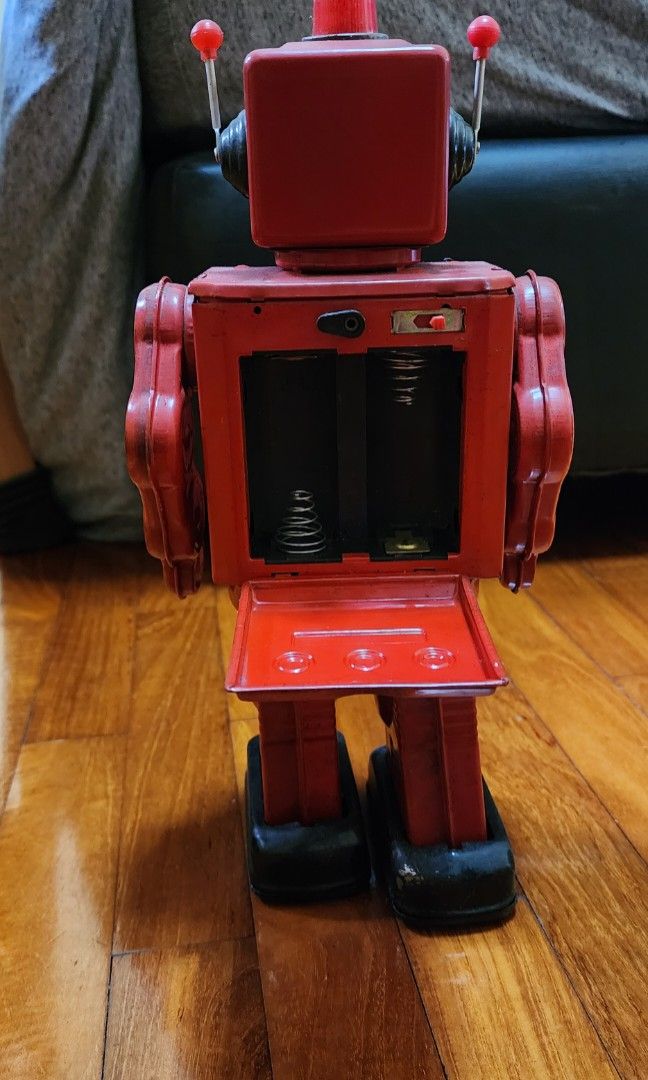 Mr. D cell Robot - Red edition, retro tin robot, Hobbies & Toys, Toys ...