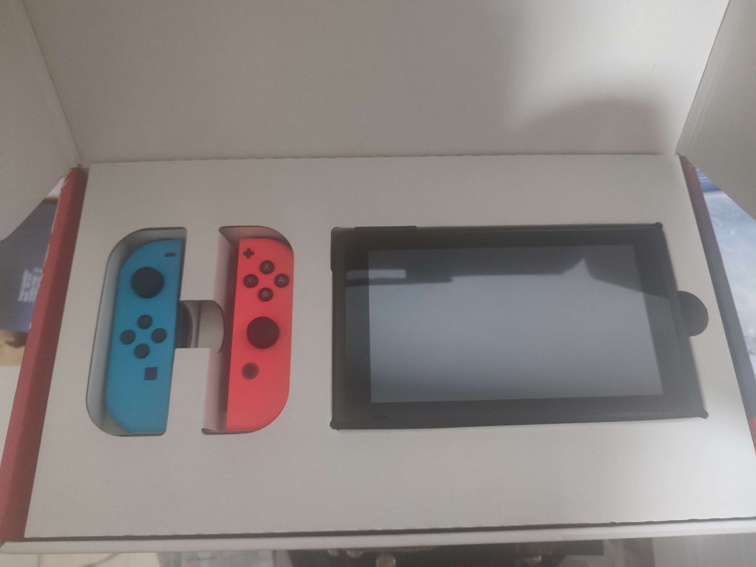 Nintendo Switch v2 with complete accessories, Video Gaming, Video Game ...