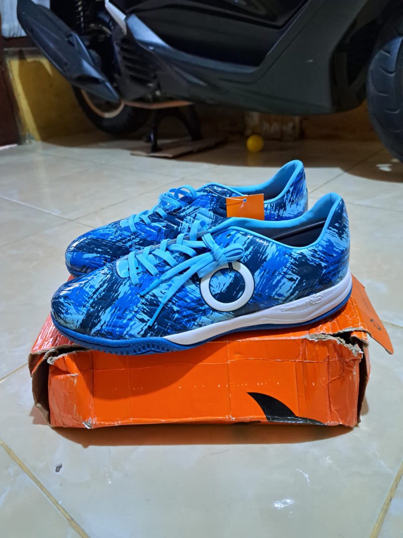 Ortus eight, Fesyen Pria, Sepatu , Lainnya di Carousell