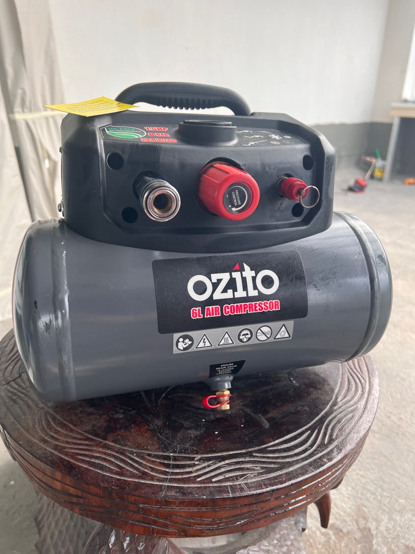 OZITO PORTABLE AIR COMPRESSOR, Commercial & Industrial, Construction ...