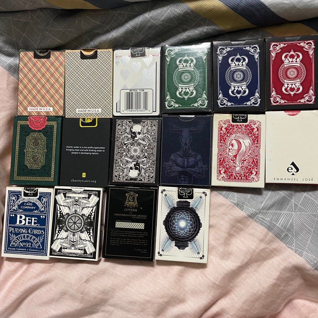 Playing cards, Hobbies & Toys, Toys & Games on Carousell