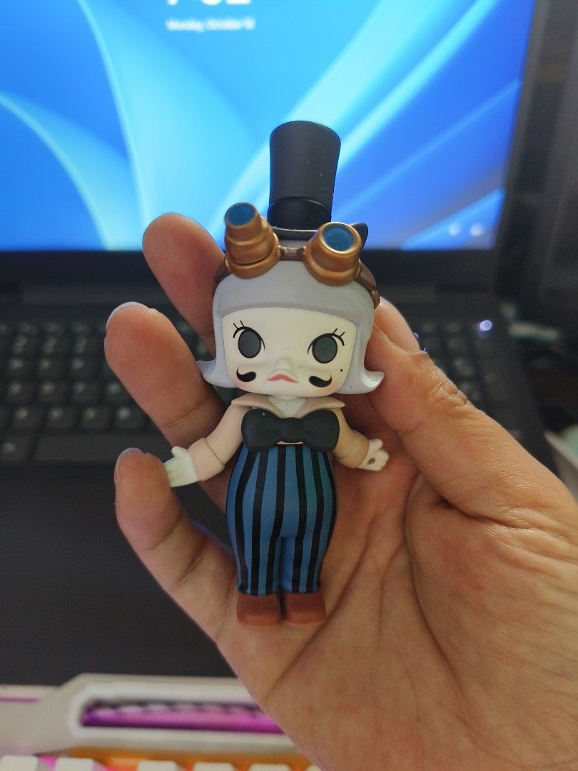 POP MART MOLLY Steam punk Kennyswork Gentleman Molly, Hobbies & Toys ...