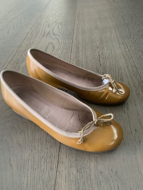 Pretty Ballerina ballet wedge - 37, Women's Fashion, Footwear, Flats ...