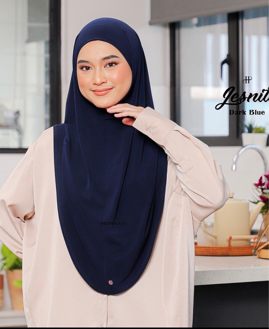 Properhijab Instant Hijab, Women's Fashion, Muslimah Fashion, Hijabs on Carousell
