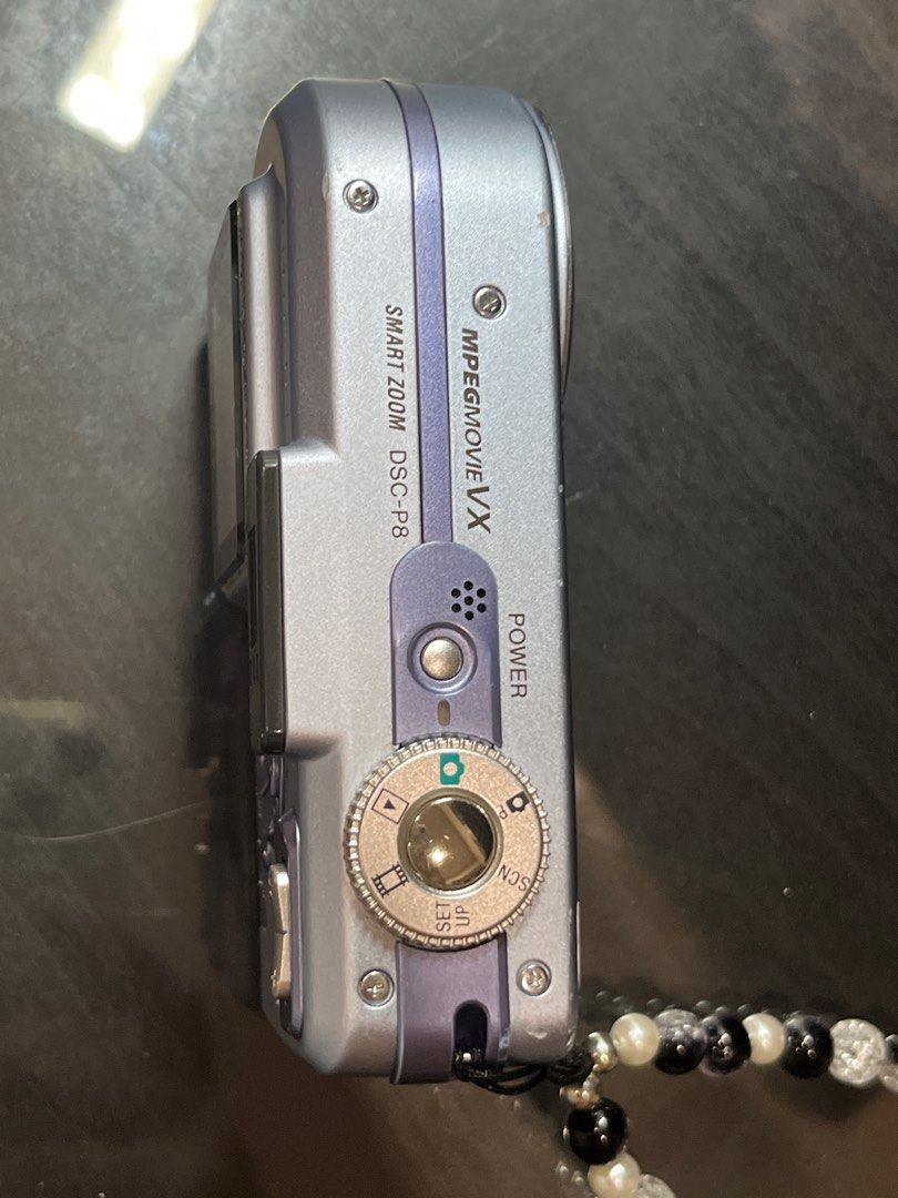 Rare y2k vintage blue sony cybershot p8, Photography, Cameras on Carousell