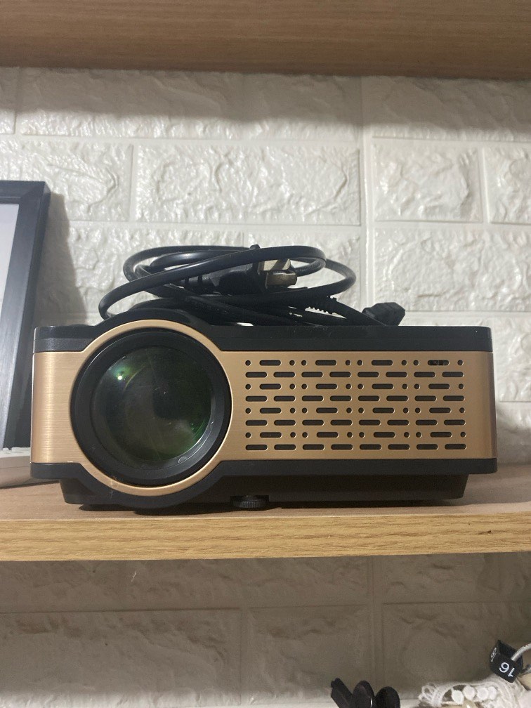 Real Tv projector full hd 1080p 4500 lumes, TV & Home Appliances, TV ...