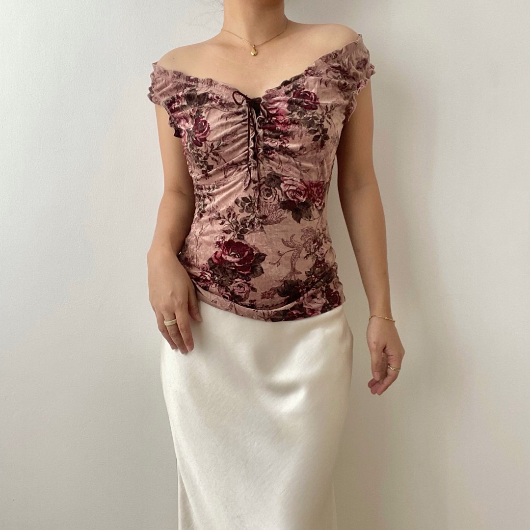 renaissance roses cinched criss-cross velour top, Women's Fashion, Tops ...