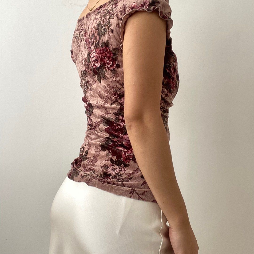 renaissance roses cinched criss-cross velour top, Women's Fashion, Tops ...