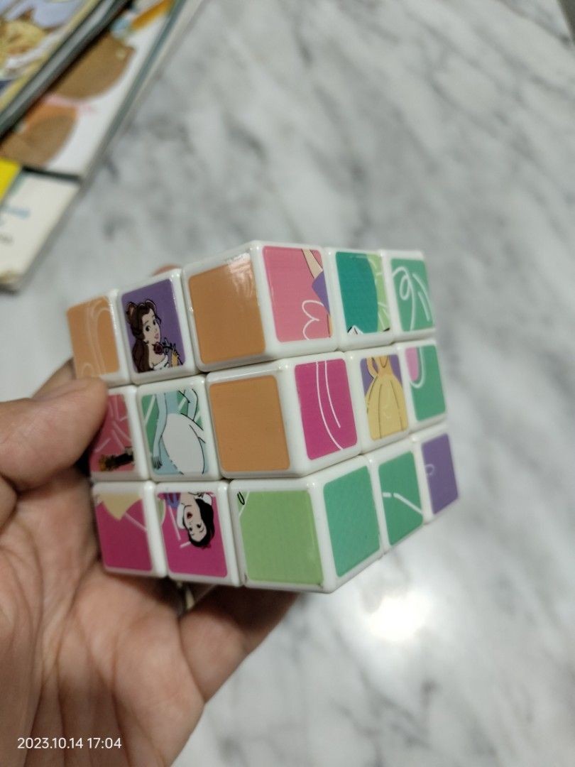 Rubik princess, Buku & Alat Tulis, Alat Tulis di Carousell