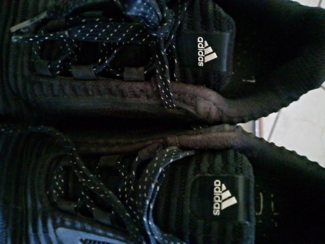 Sepatu cwe adidas, Fesyen Wanita, Sepatu di Carousell