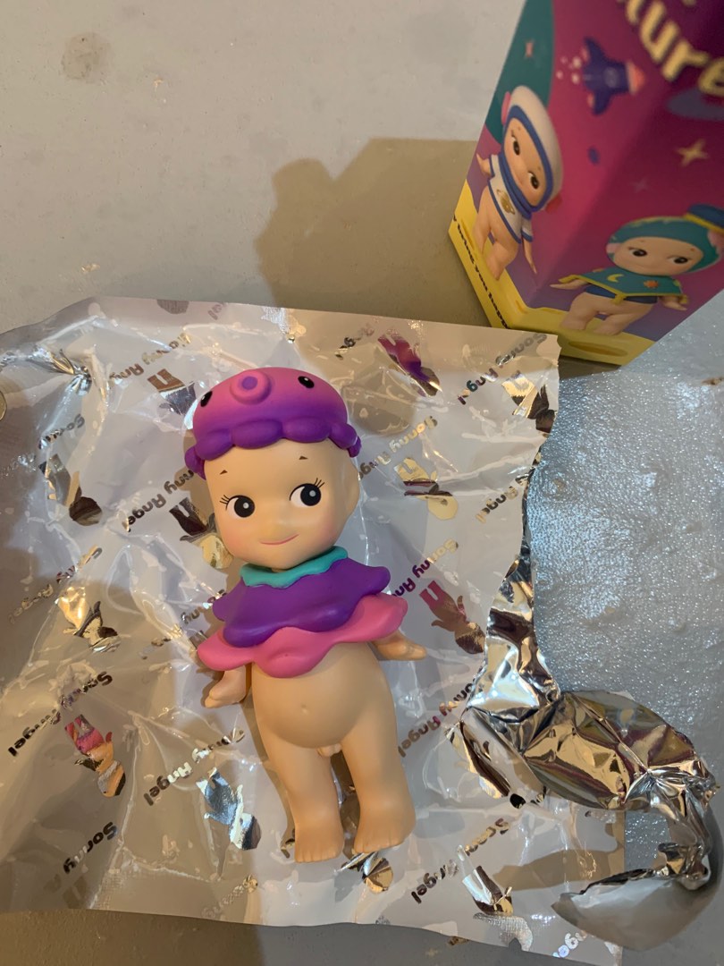 wts sonny angel alien, Hobbies & Toys, Toys & Games on Carousell