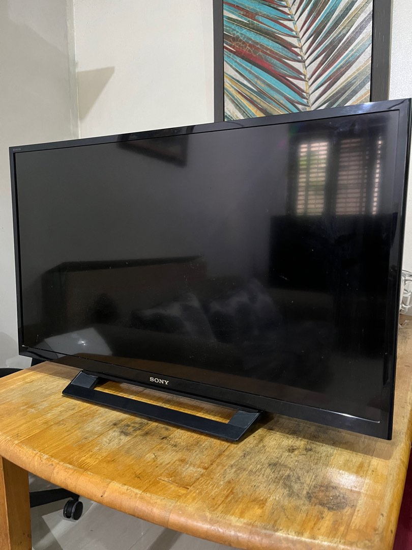 Sony Bravia 32” with FREE HDMI Cord, TV & Home Appliances, TV ...