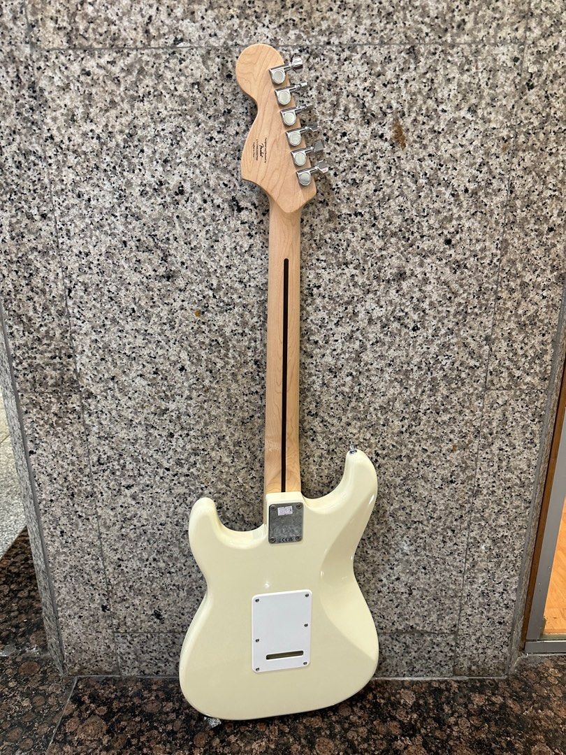 Squier FSR Affinity Series Stratocaster Guitar w/White Pearloid ...