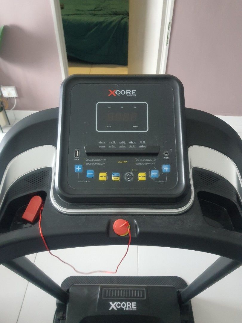 Treadmill Cyber Z, Sports Equipment, Exercise & Fitness, Cardio ...