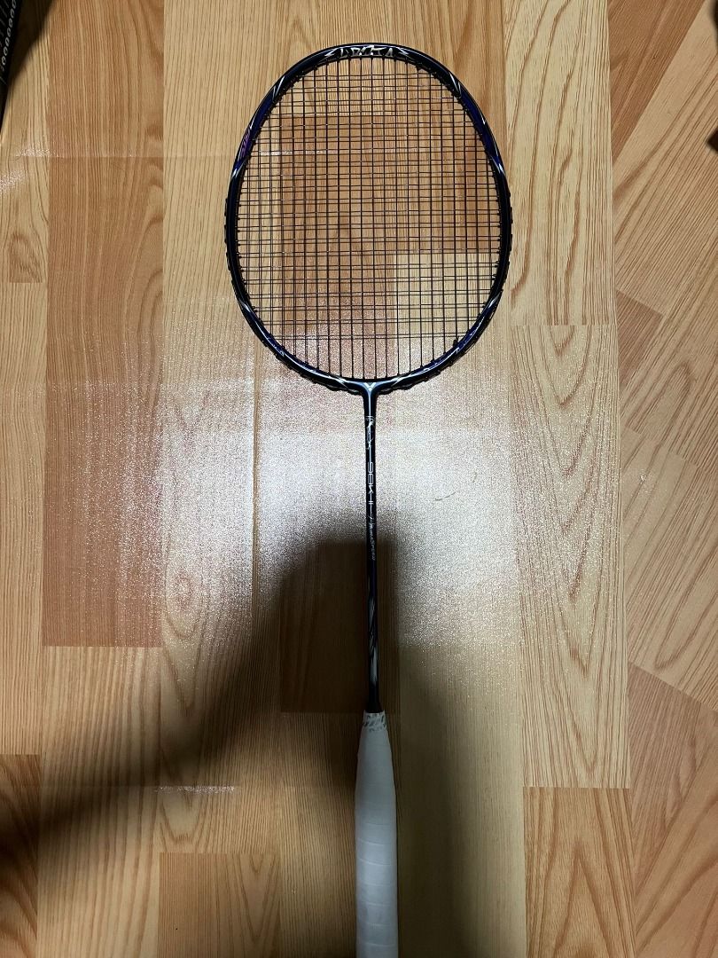 Victor 90k2 4U (yonex li ning mizuno badminton), Sports Equipment ...