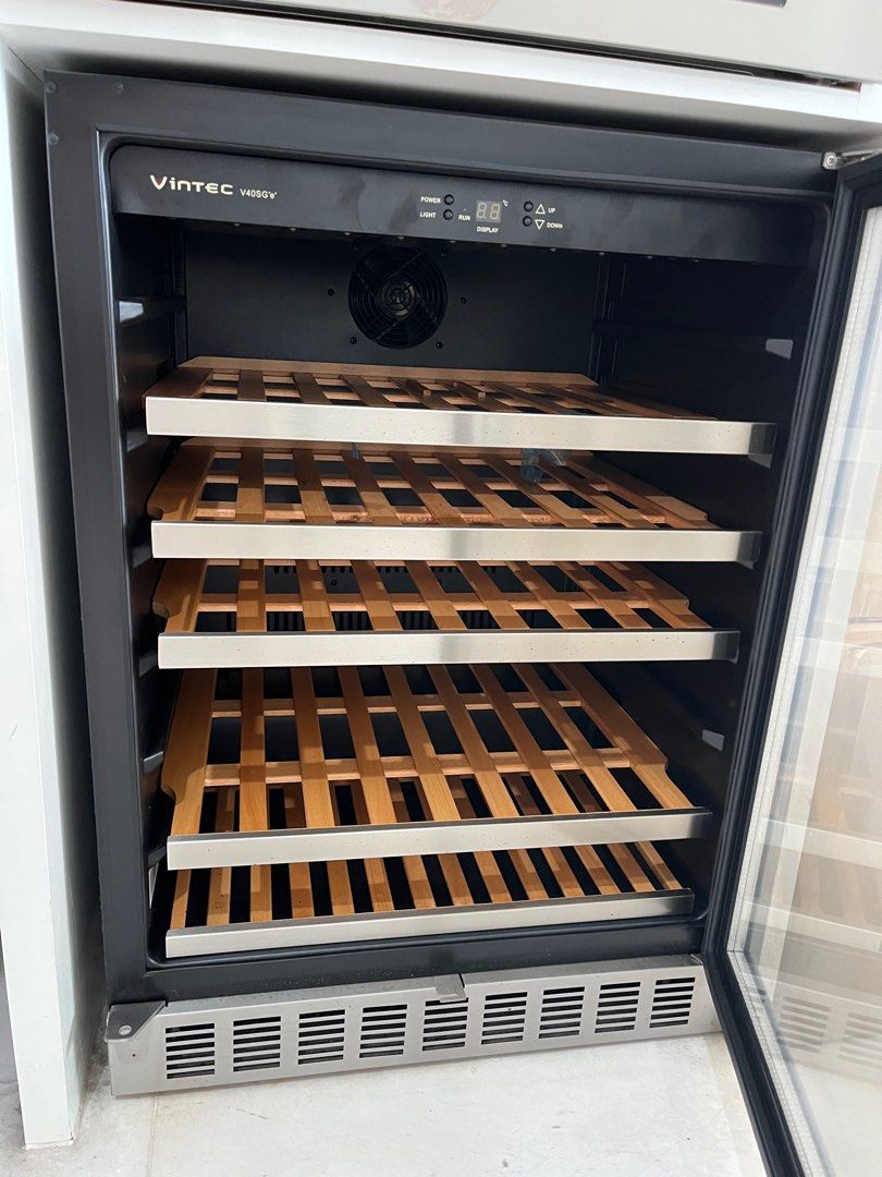Vintec Wine Chiller, TV & Home Appliances, Kitchen Appliances, Wine ...