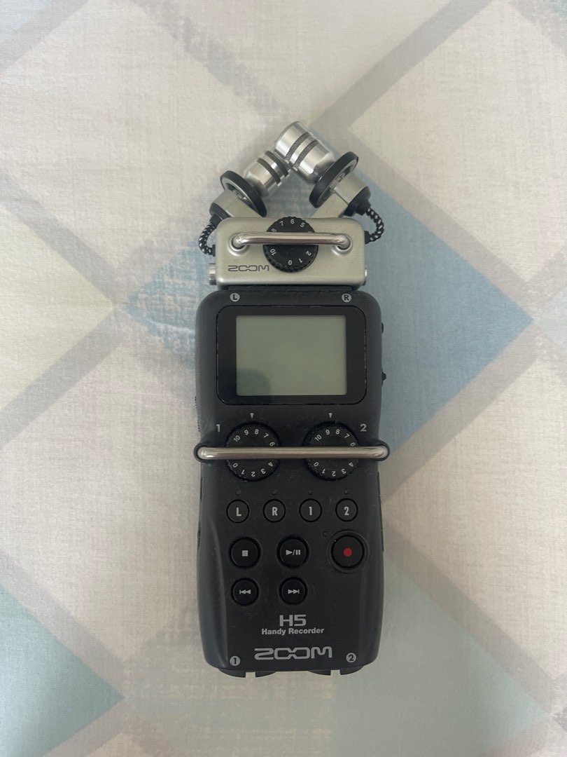 Zoom H5 Handy Recorder, Audio, Voice Recorders on Carousell