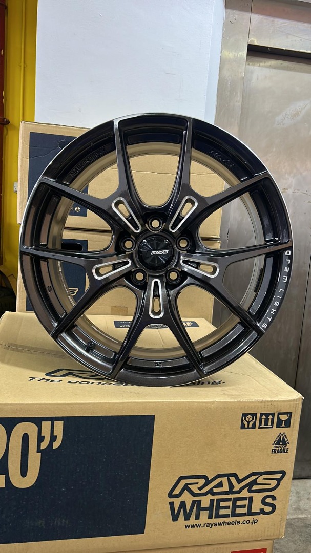 18" Rays Original: Gram Light 57 FXZ rims, Car Accessories, Tyres ...