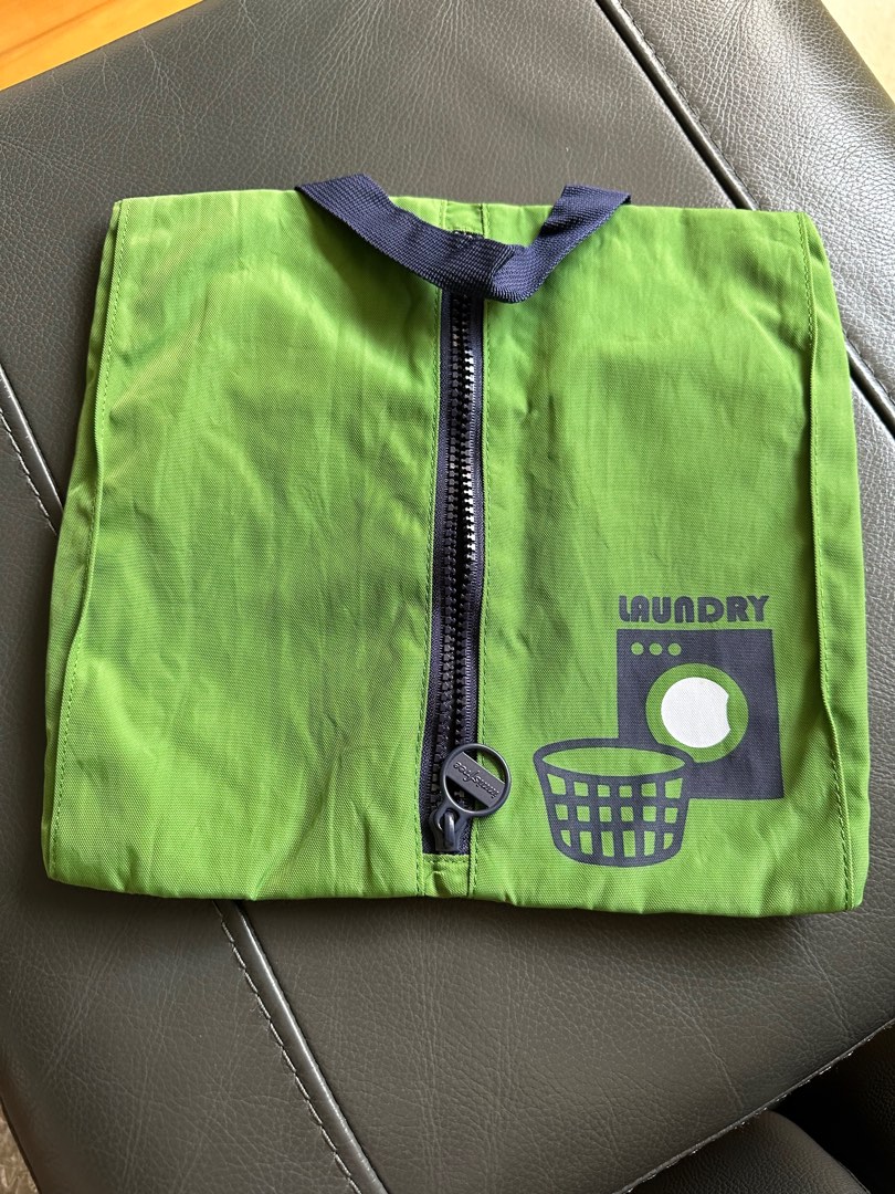 全新 洗衣袋 innis free laundry bag 旅行必備 包平郵, 傢俬＆家居, 其他, 洗衣籃 - Carousell