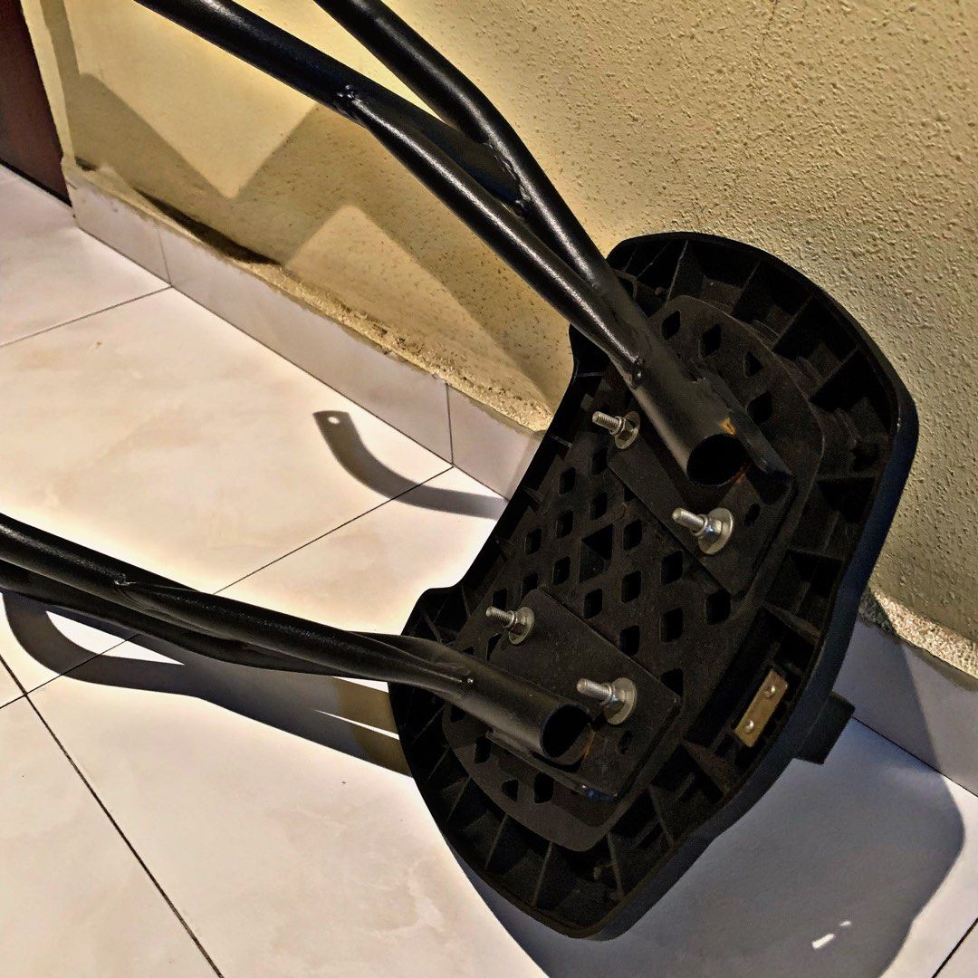 Rack & Baseplate Aerox V2, Motorcycles, Motorcycle Accessories on Carousell