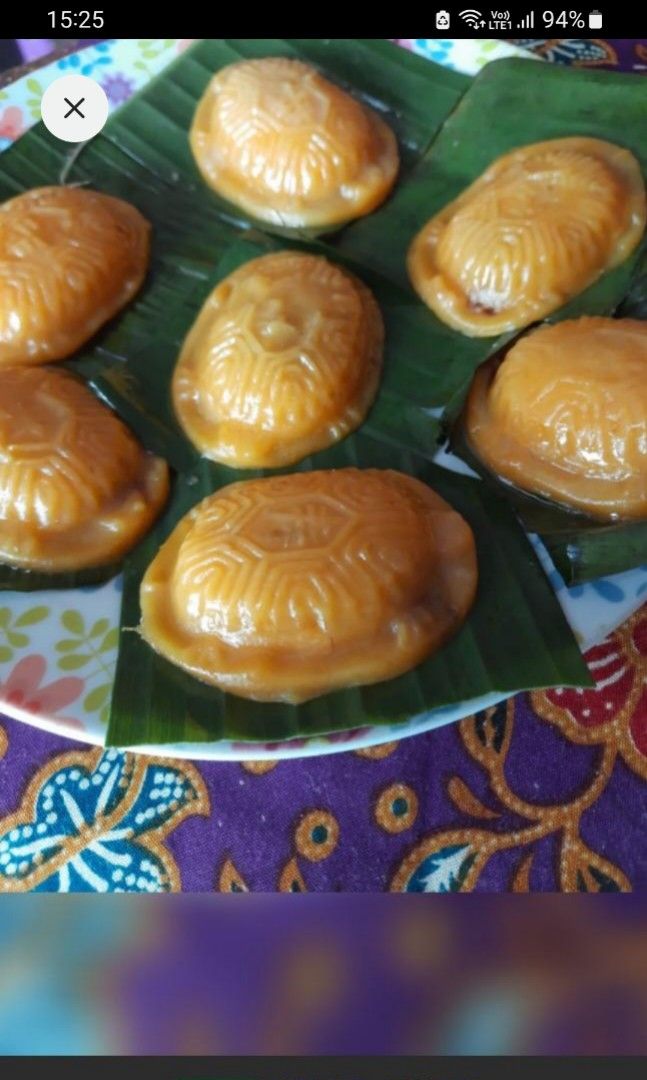 Ang ku kuehs, Food & Drinks, Local Eats on Carousell