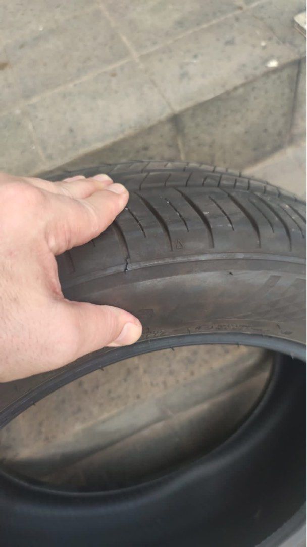 Ban bekas, Aksesoris Mobil di Carousell