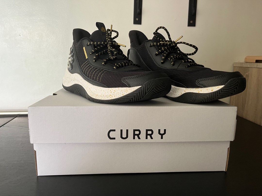 Curry 3z7, Men's Fashion, Footwear, Sneakers on Carousell