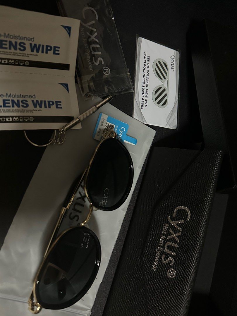 Cyxus Retro Classic Round Sunglasses, Women's Fashion, Watches ...