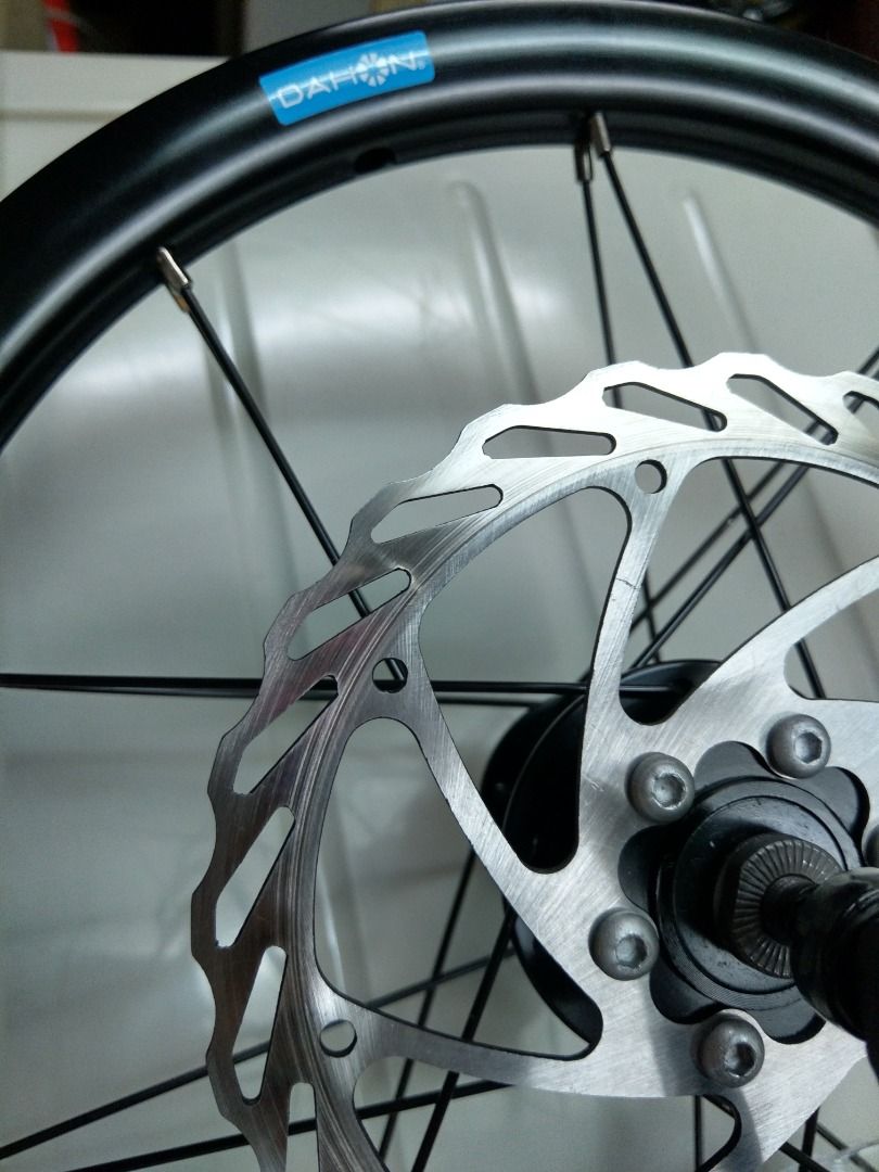 Dahon K3+ wheel 16吋 車軨 K3 plus 16" 305 輪組, 運動產品, 單車及配件, 單車 - Carousell