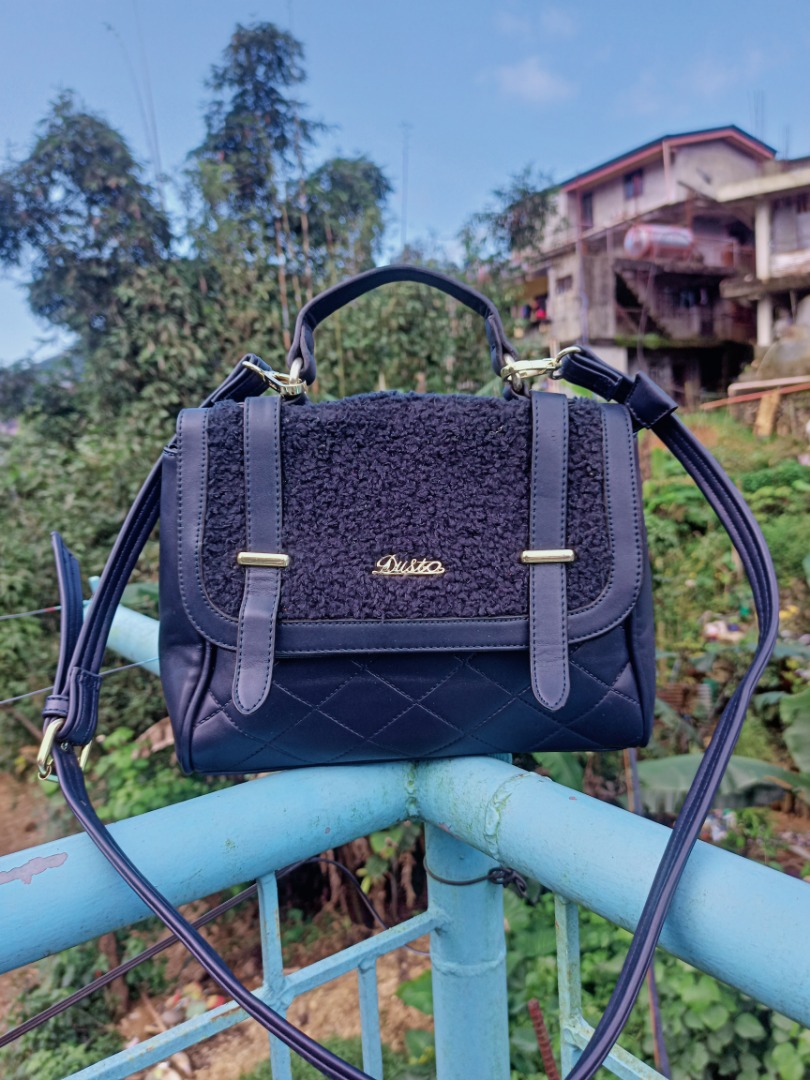 DUSTO CROSS BODY BAG, Women's Fashion, Bags & Wallets, Cross-body Bags ...