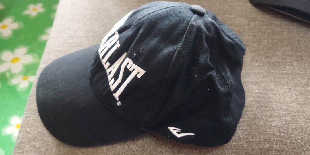 Everlast cap, Men's Fashion, Watches & Accessories, Cap & Hats on Carousell