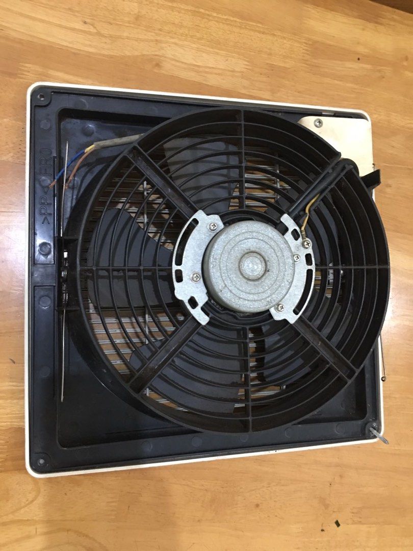 Exhaust fan KDK 10”, Elektronik, Lainnya di Carousell