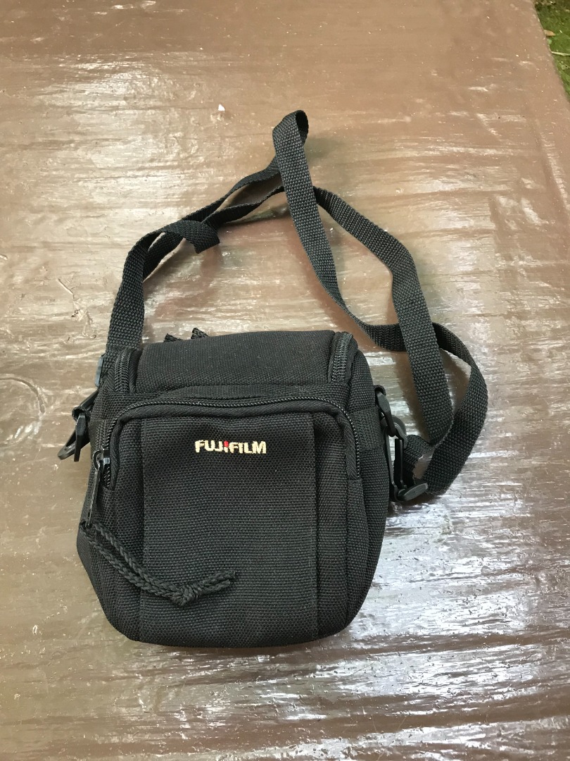 Fuji camera bag. In good condition., Photography, Photography ...