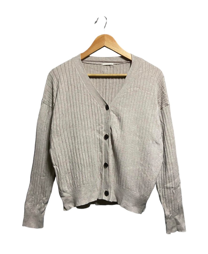 Gu by Uniqlo Cardigan, Women's Fashion, Tops, Others Tops on Carousell