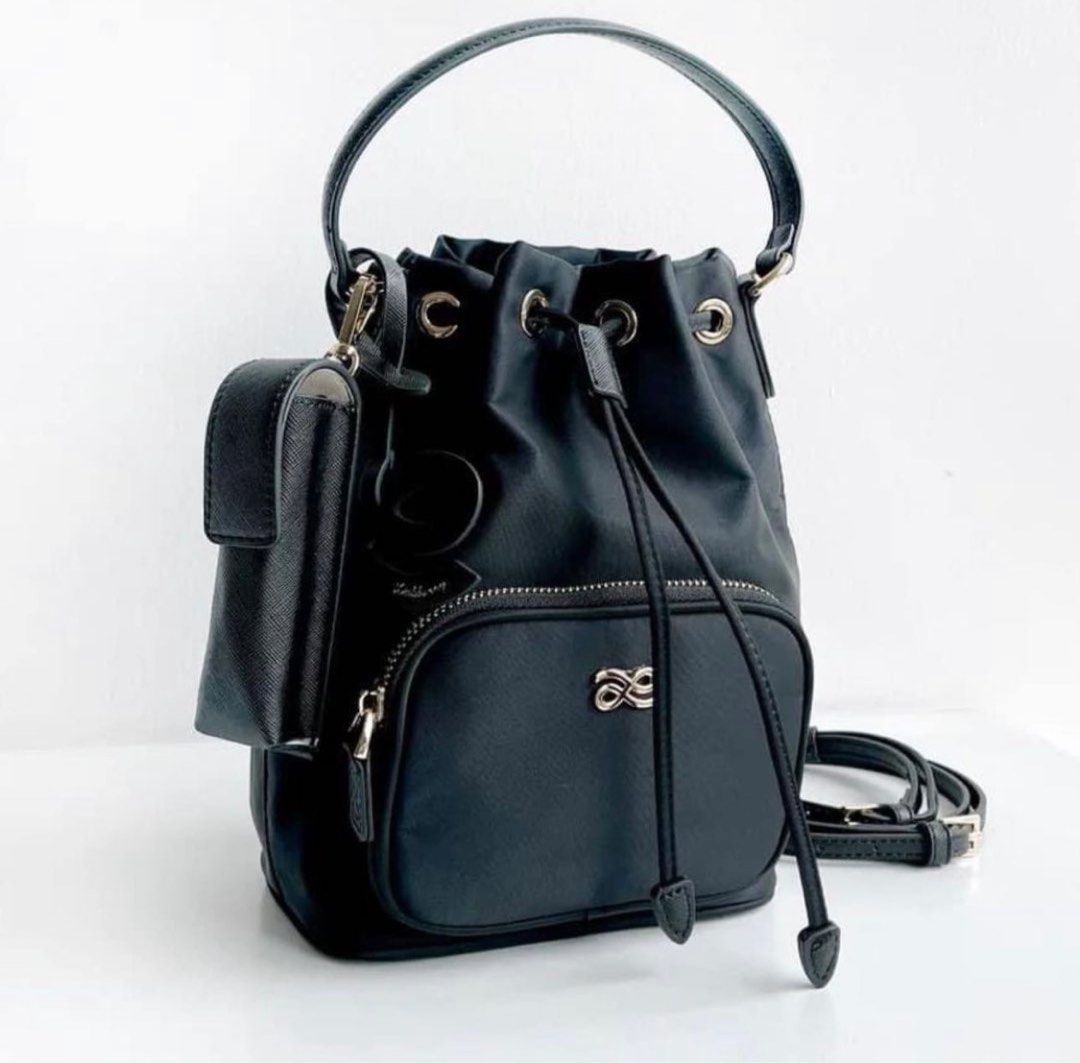 HOLB bouquet bag, Women's Fashion, Bags & Wallets, Cross-body Bags on ...