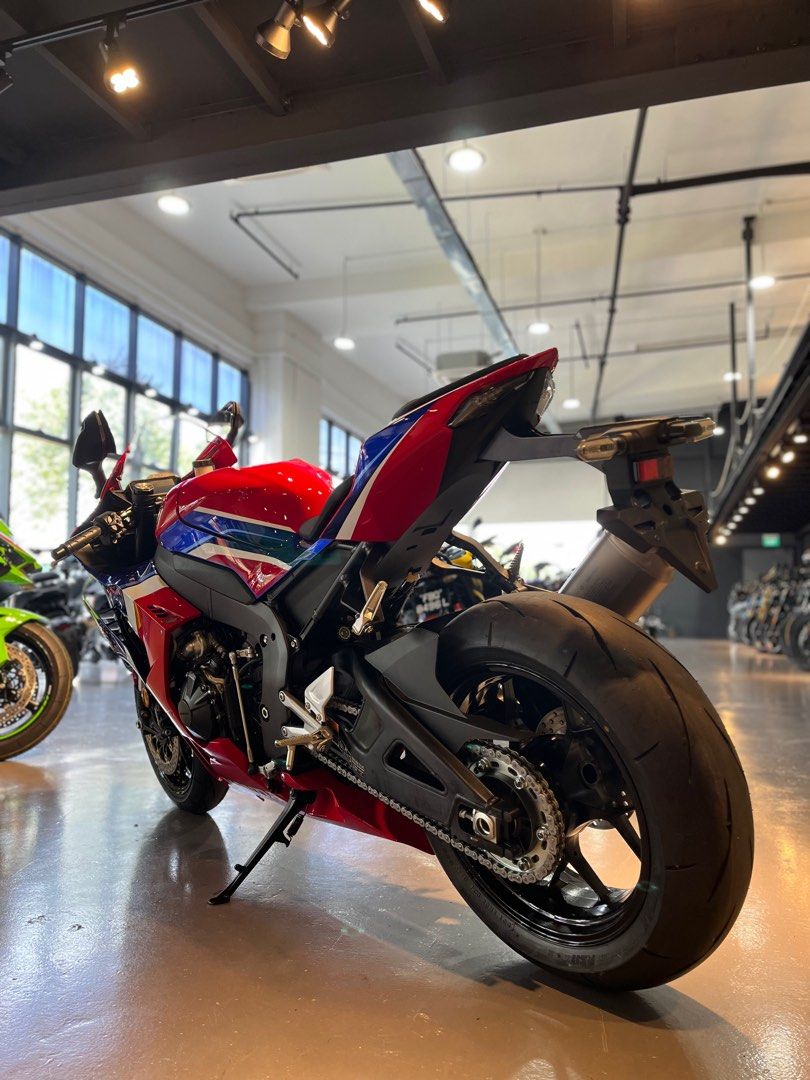 Honda CBR1000RR-R, Motorcycles, Motorcycles for Sale, Class 2 on Carousell