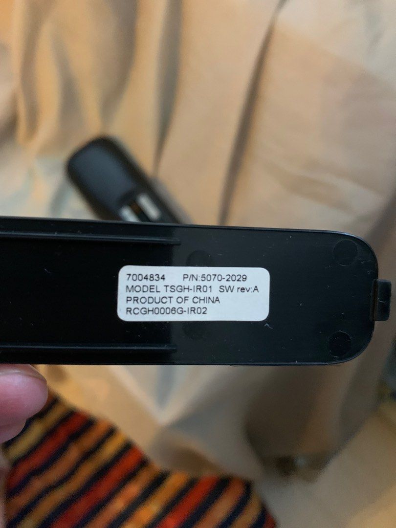 HP REMOTE - MODEL TSGH-IR01 SW REV A, 家庭電器, 電視 & 其他娛樂, 電視組件及配件 - Carousell