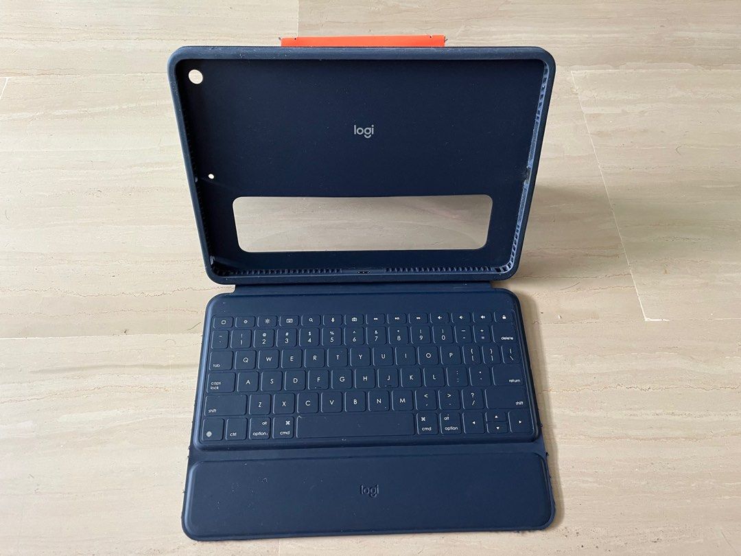 Logitech iPad Case, Mobile Phones & Gadgets, Mobile & Gadget ...