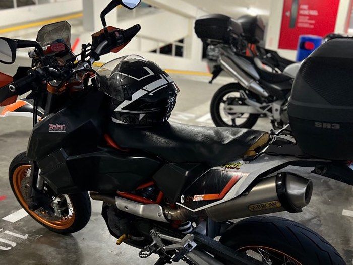 Ktm 690 smcr safari fuel tank, Motorcycles, Motorcycle Accessories on ...