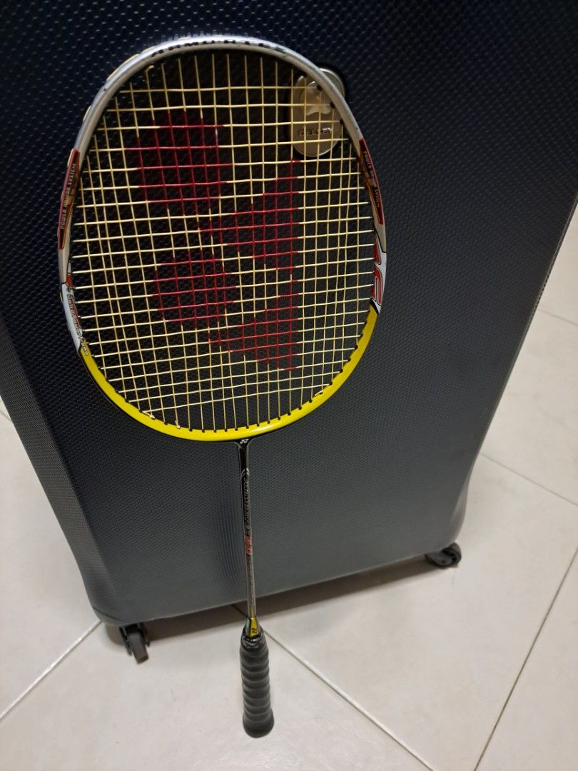 Light weight racket, Sports Equipment, Sports & Games, Racket & Ball ...