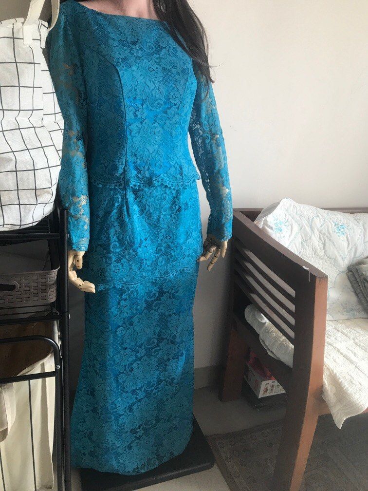 longdress brokat biru, Fesyen Wanita, Muslim Fashion, Gaun di Carousell