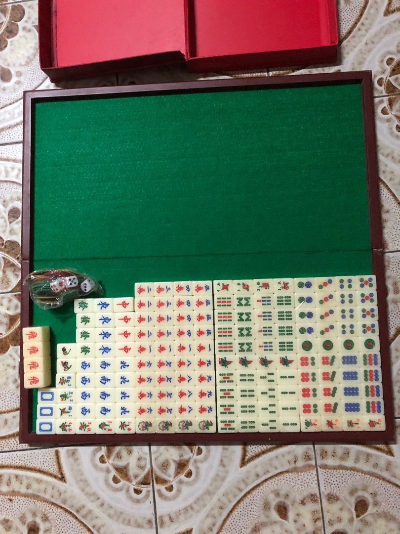 Mini Mahjong Set, Hobbies & Toys, Toys & Games on Carousell