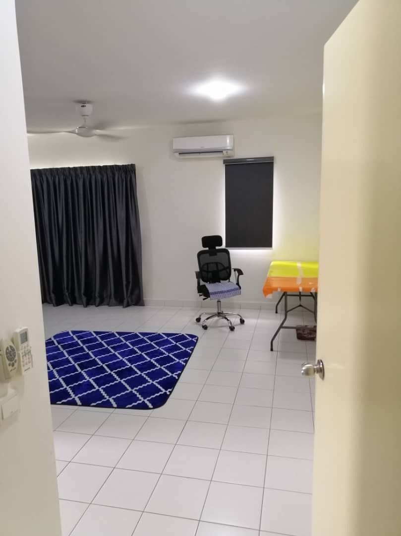 Master room at Presint 17 Putrajaya (Lake View), Property, Rentals on ...