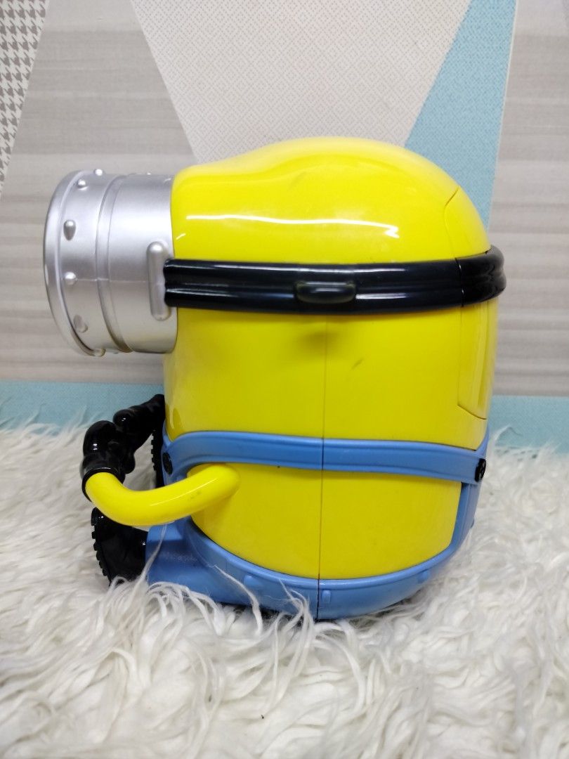 Minions Popcorn Bucket, Hobbies & Toys, Toys & Games on Carousell