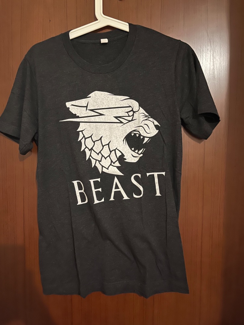 Mr beast tee, 男裝, 上身及套裝, T-shirt、恤衫、有領衫 - Carousell