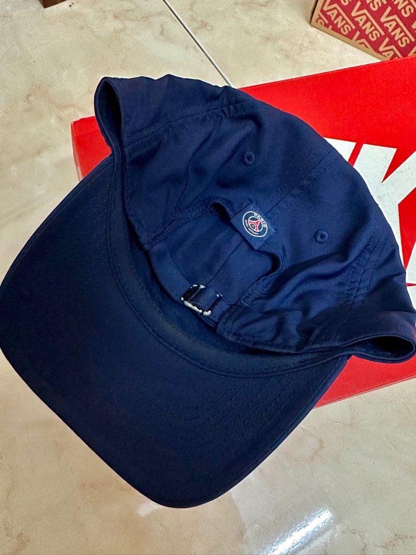 Nike x PSG edition cap, Men's Fashion, Watches & Accessories, Cap ...