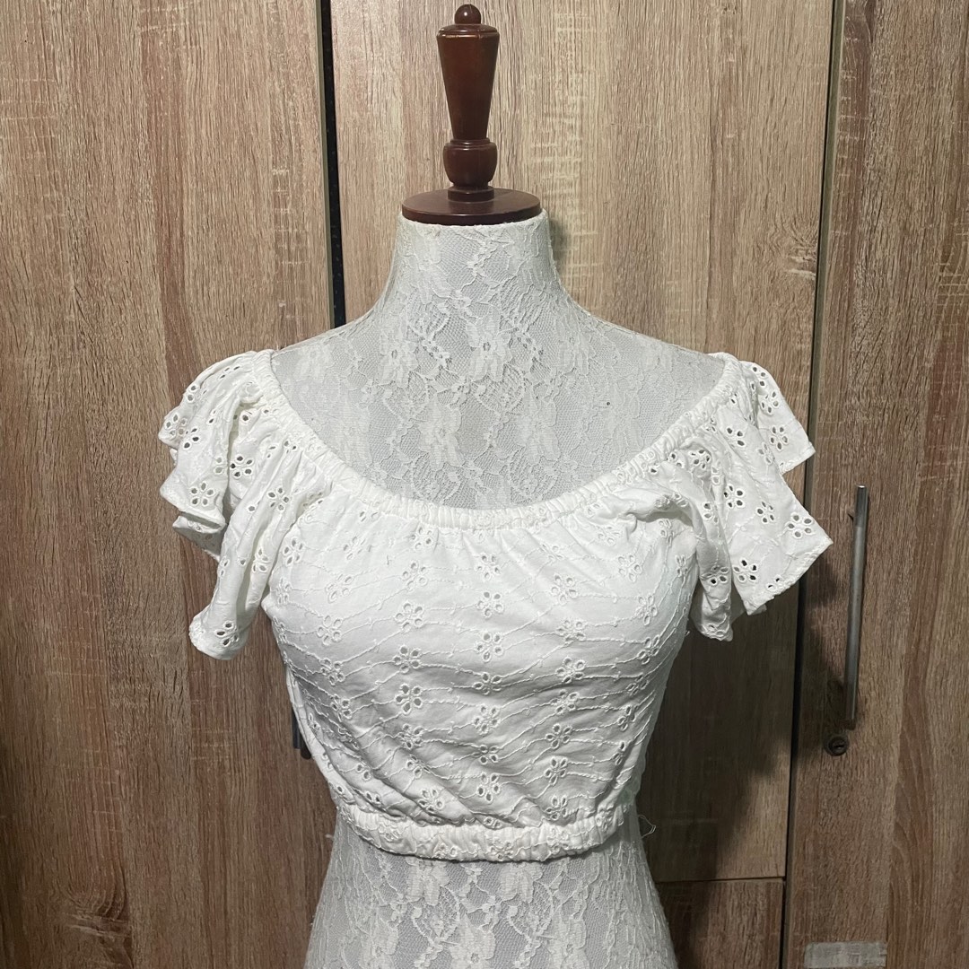 Primark White Eyelet Crop Top, Women's Fashion, Tops, Others Tops on ...