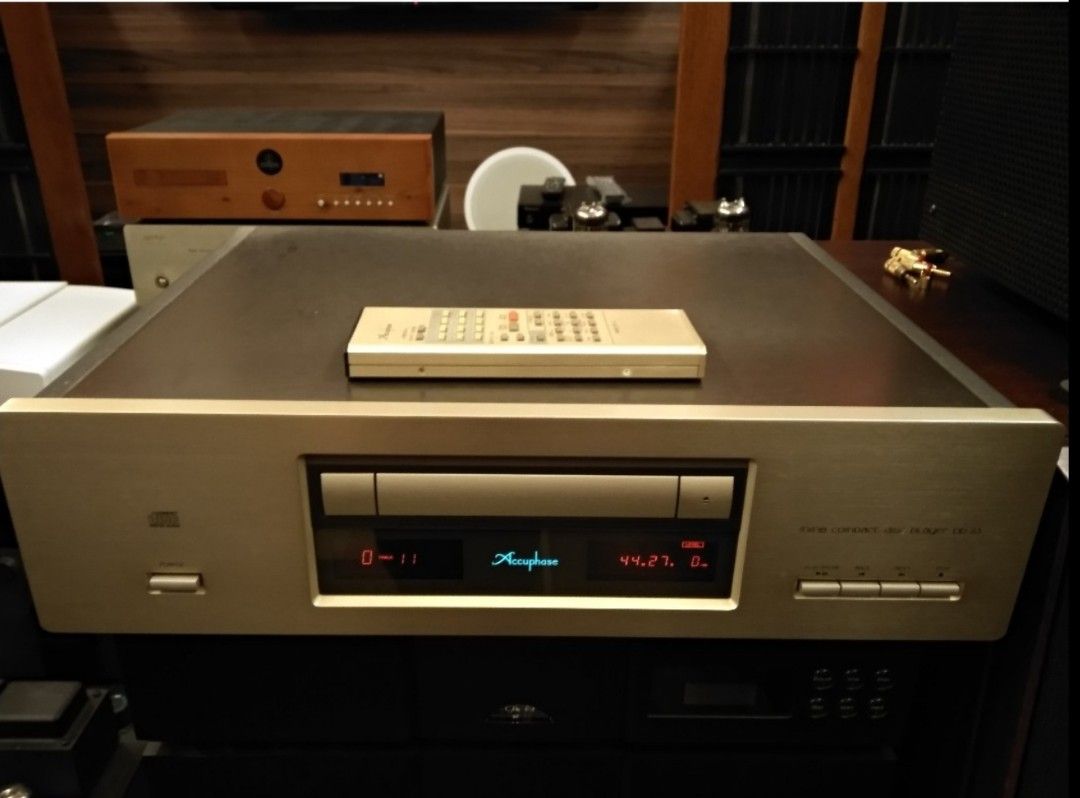 (Rare) Accuphase DP65 CD Player (Great price too), Audio, Other Audio Equipment on Carousell