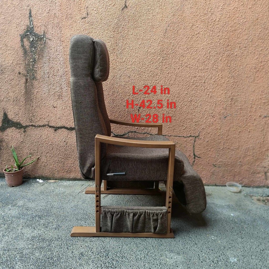 RECLING CHAIR, Furniture & Home Living, Furniture, Other Home Furniture ...